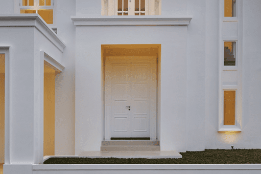 Material Pembuatan Pintu Kayu: Komponen Utama dalam Desain Arsitektur ...